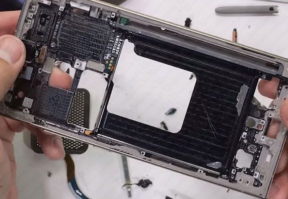 Samsung Galaxy S24 Ultra - il 'teardown' svela tutti i segreti del ...